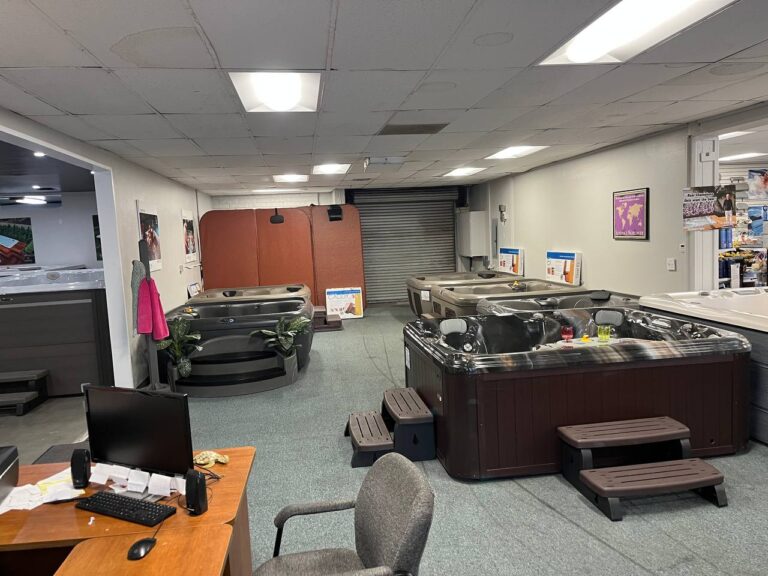 HOME - Hydro Spa Outlet